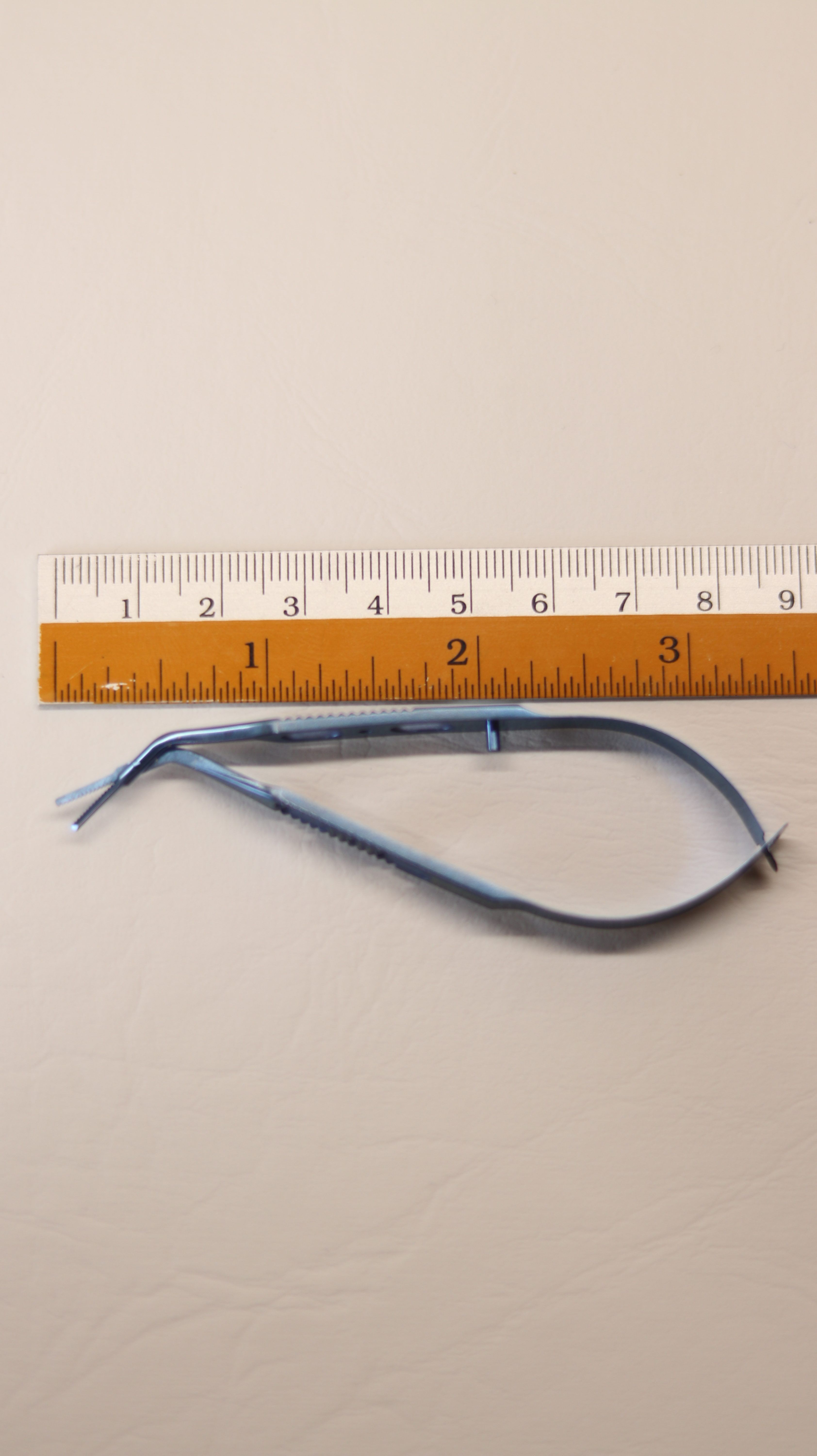 Osher IOL Cutter Angled – Farocare