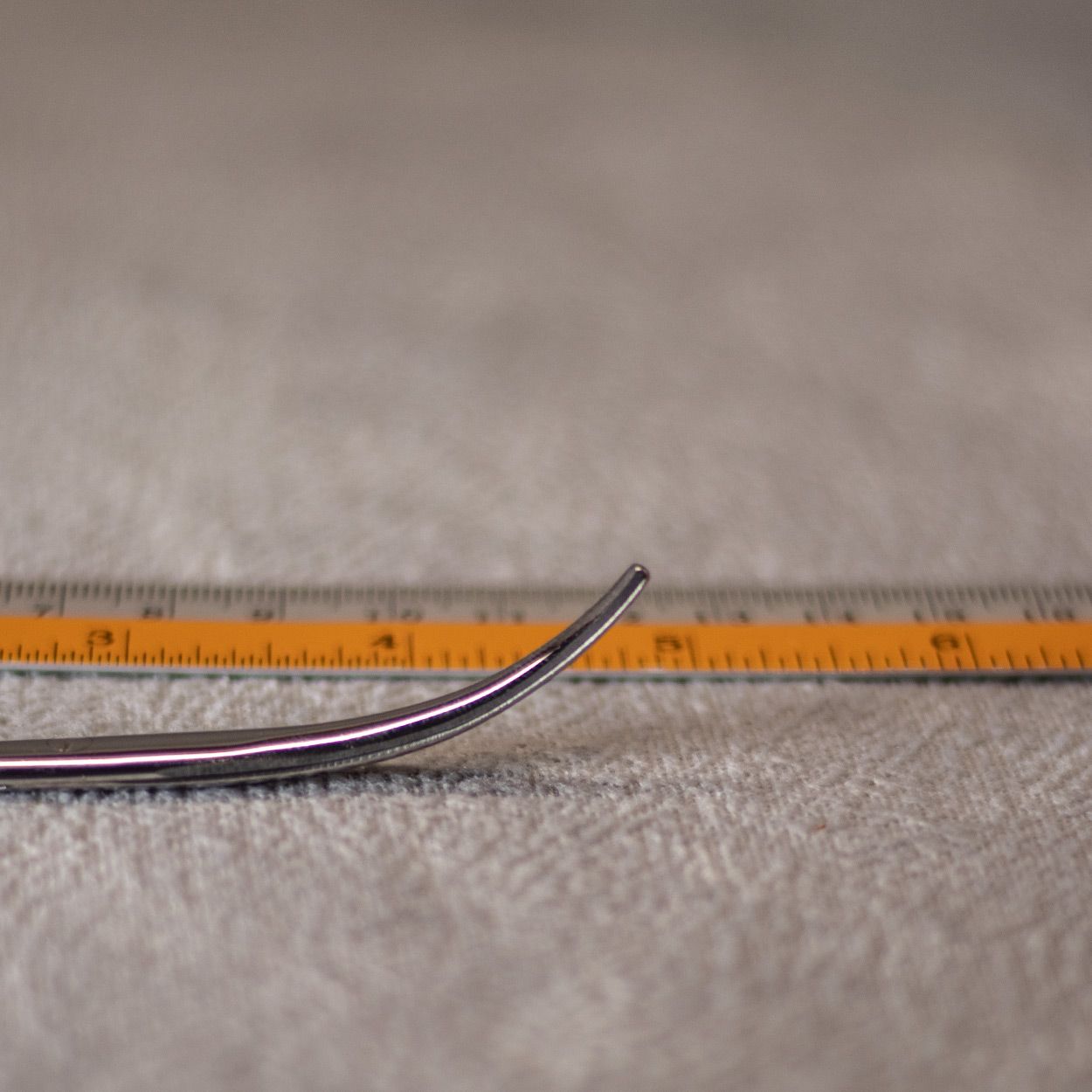 Enucleation Scissor Round Curved Blades o/a 135mm – Farocare